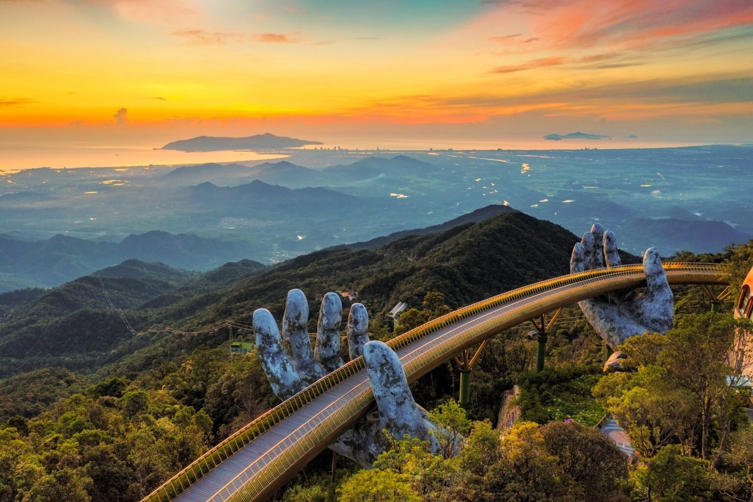 Golden Bridge Vietnam Official Website - Golden Hands Bridge Tours